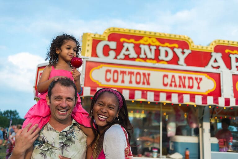 Safety Tips for Crowded Theme Parks | Youthland Academy